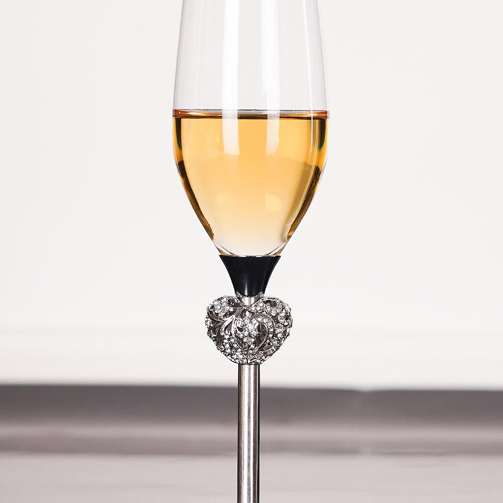 Wedding Diamonte Heart Flutes – The Beerless Bar